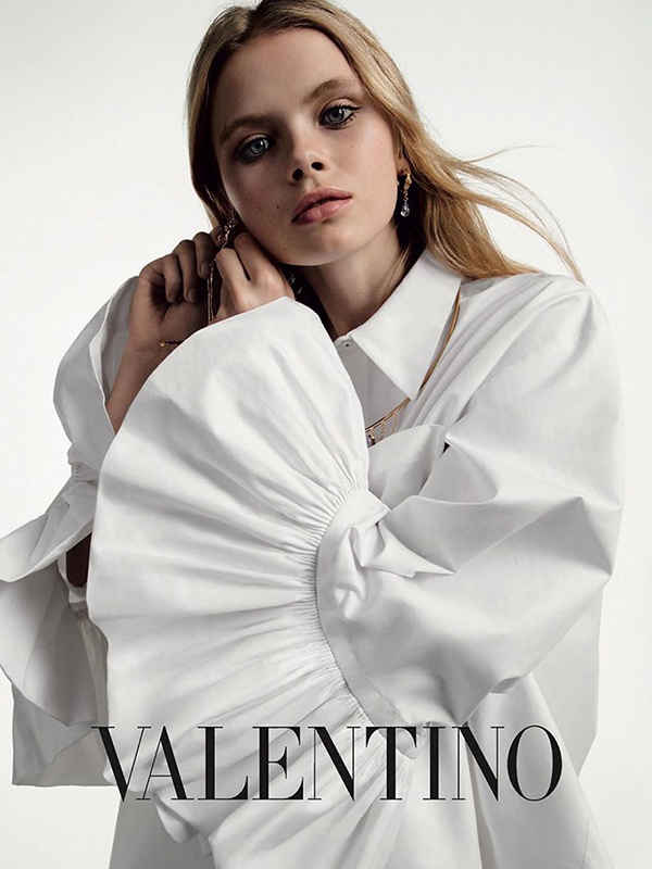 Evie Harris Joins DNA – DNA Models