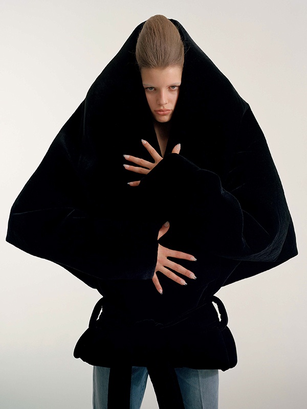 Mirthe Dijk – Brianne Capozzi – Re-Edition – FW 2021 – DNA Models